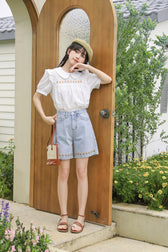 Daisy Chain Embroidered Shorts (Light Denim) – Megoosta Fashion